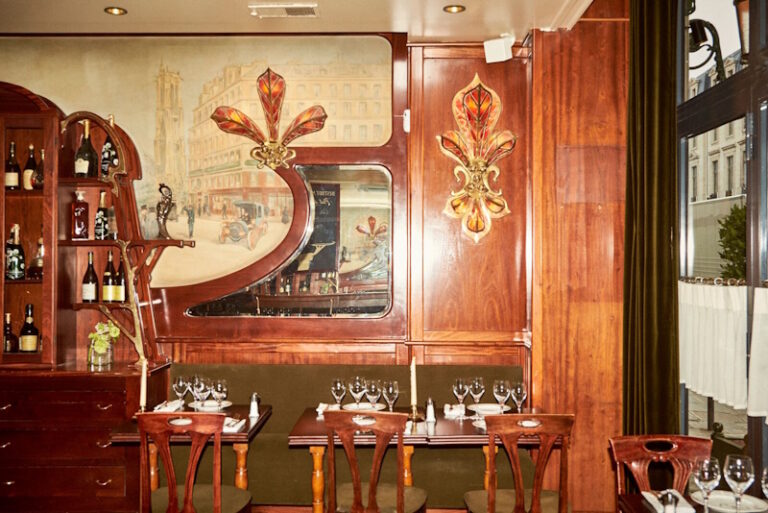 Maxim’s Paris: A Look at the Legendary Restaurant on Rue Royale - City ...